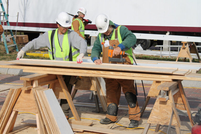 How Much Does A Construction Worker Earn how-much-does-a-construction-worker-earn