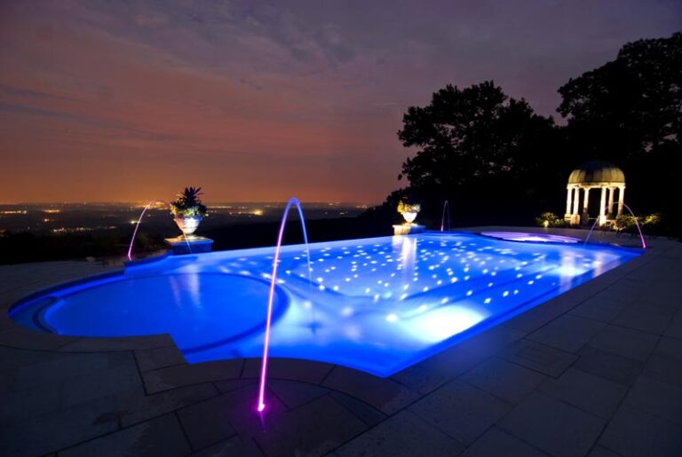 4 Ways to Add Style to Your Swimming Pool