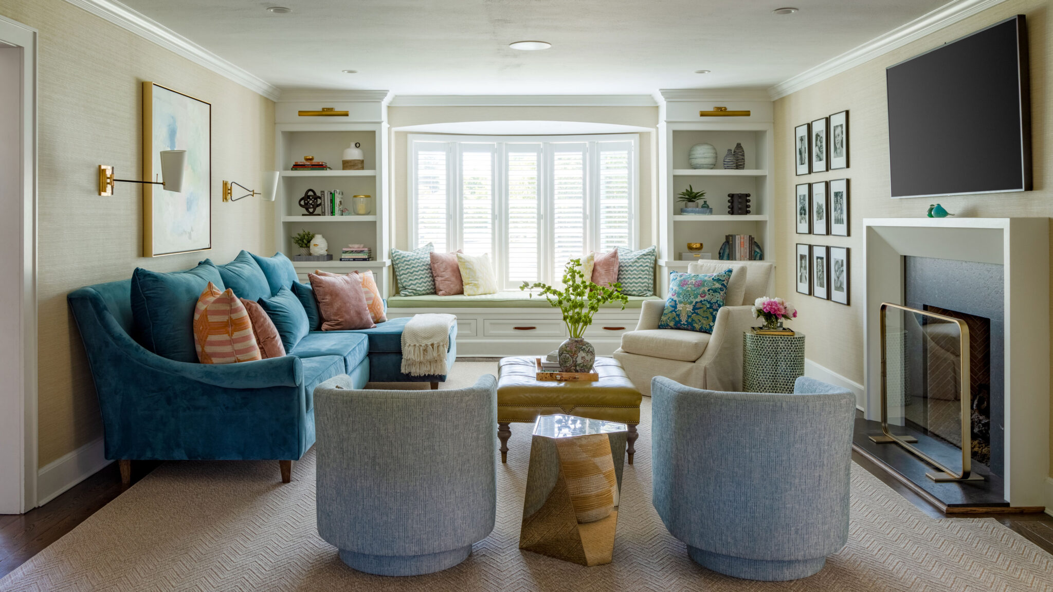 How To Spruce Up Your Living Room With A Spring Feeling