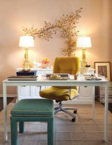 16 Classy Female Executive Office Decor Ideas (Feminine Office)