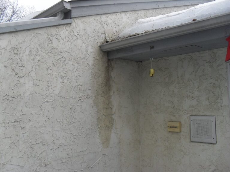 Stucco Water Damage: 4 Causes And Solutions