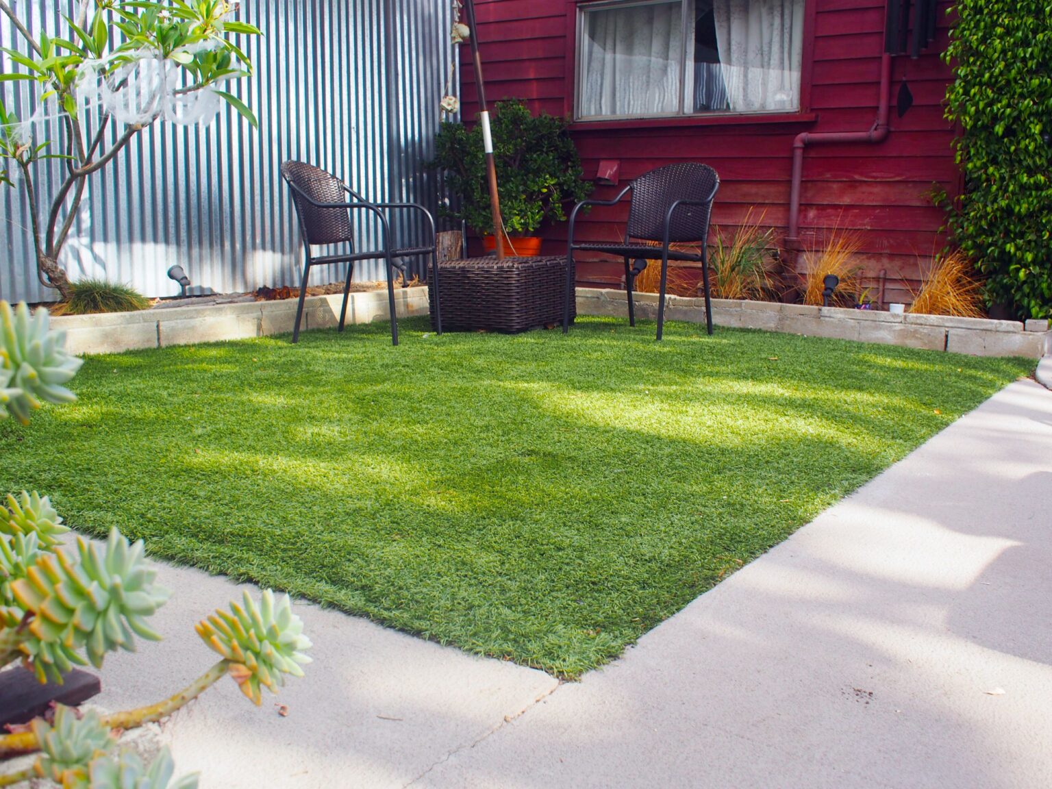 How To Choose The Best Fake Grass For Yards