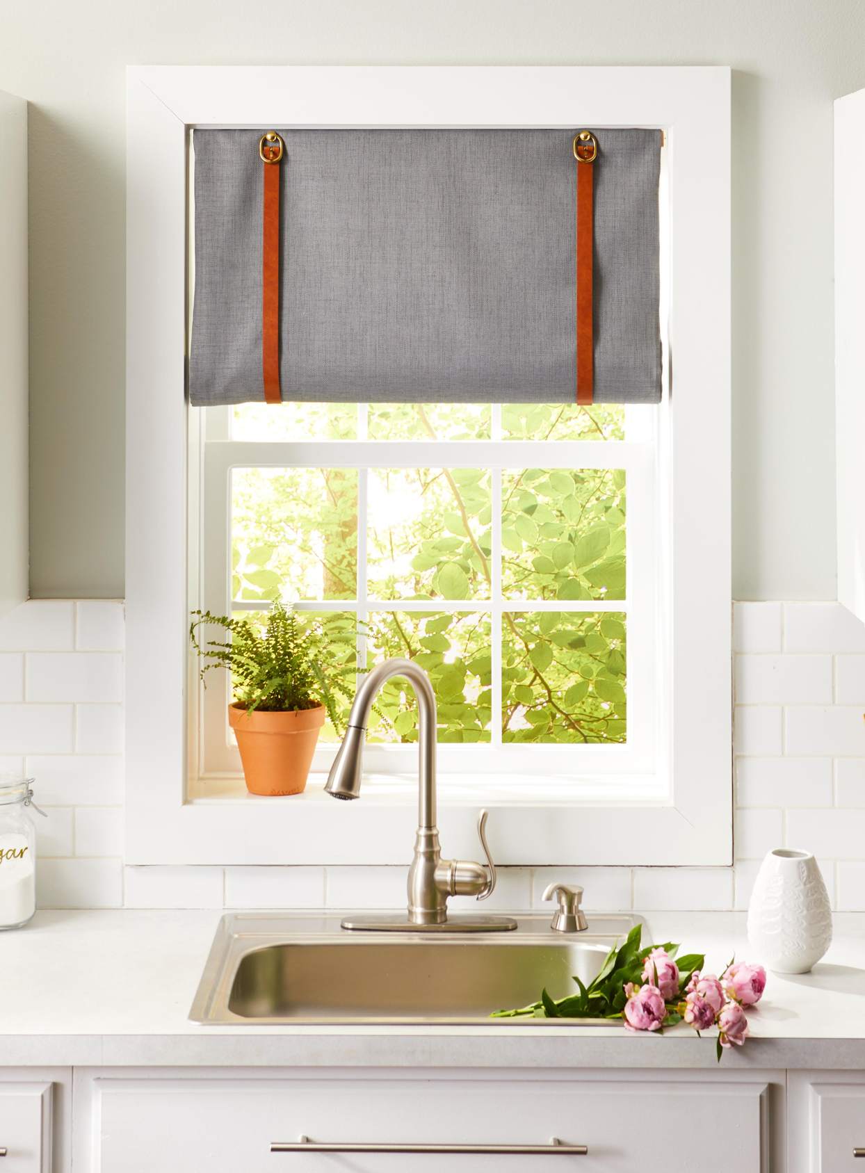 10 Replenishing Kitchen Curtains Ideas!