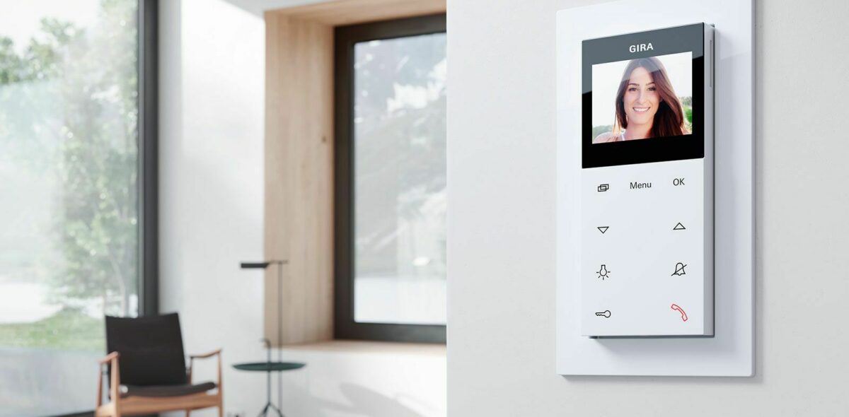 Guide to the Right Smart Intercom For Apartments