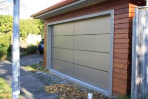 7 Reasons To Use Aluminium Cladding On Garage Doors