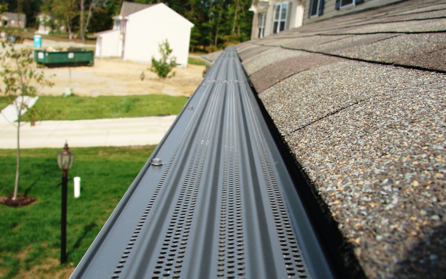 How to Find a Good Seamless Gutter & Supply Company in Your Area