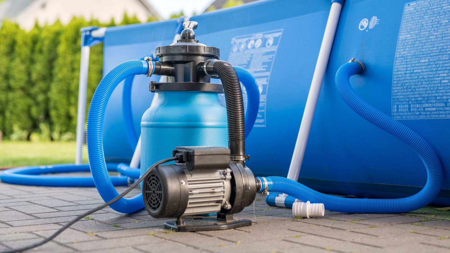 Your Guide to Choosing the Right Swimming Pool Equipment and Accessories