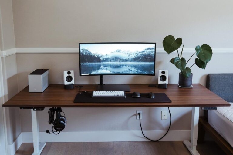 7 Steps To Understand How to Clean Your Home Office Desk?