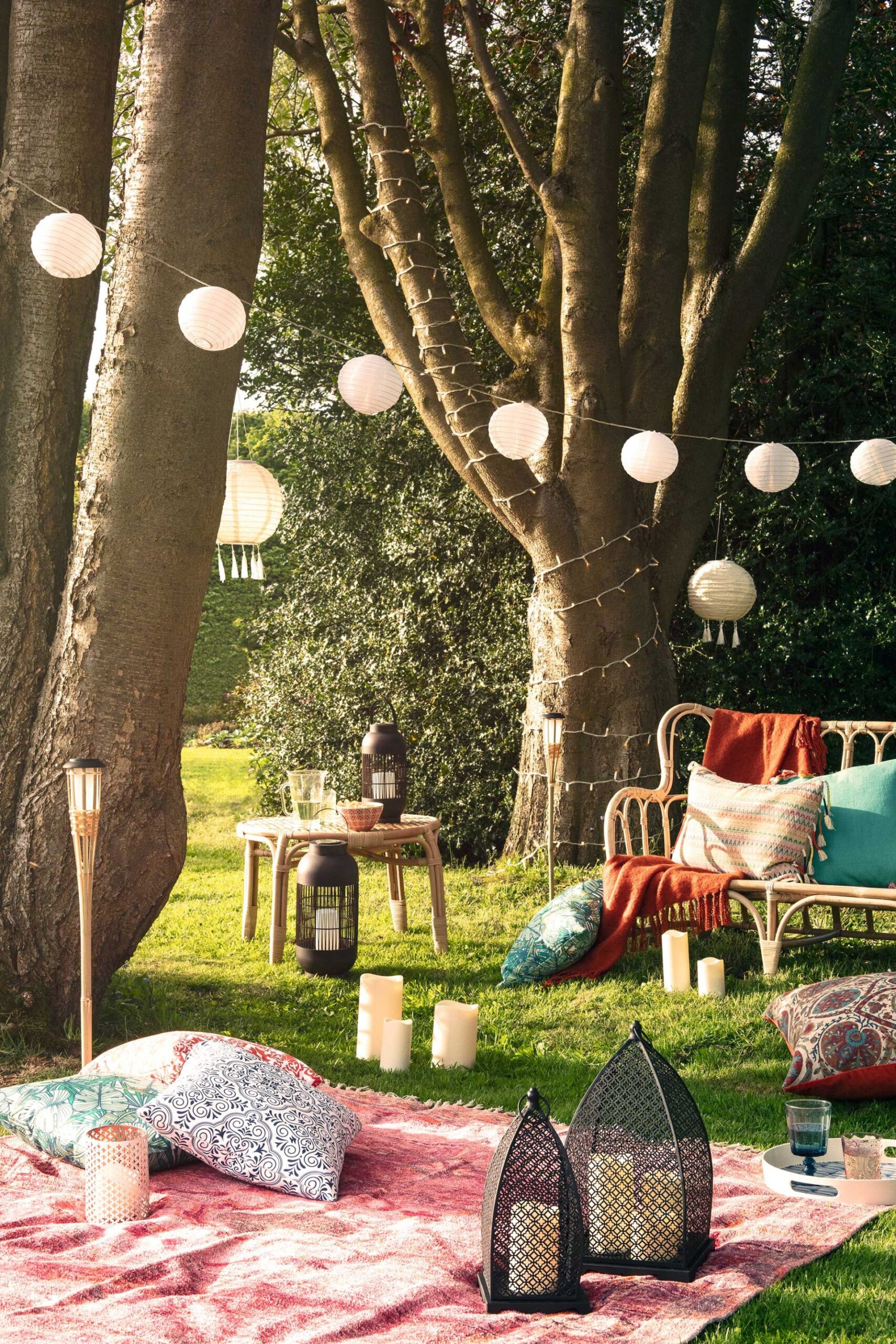 Garden Decor Tips For Year-Round Hosting
