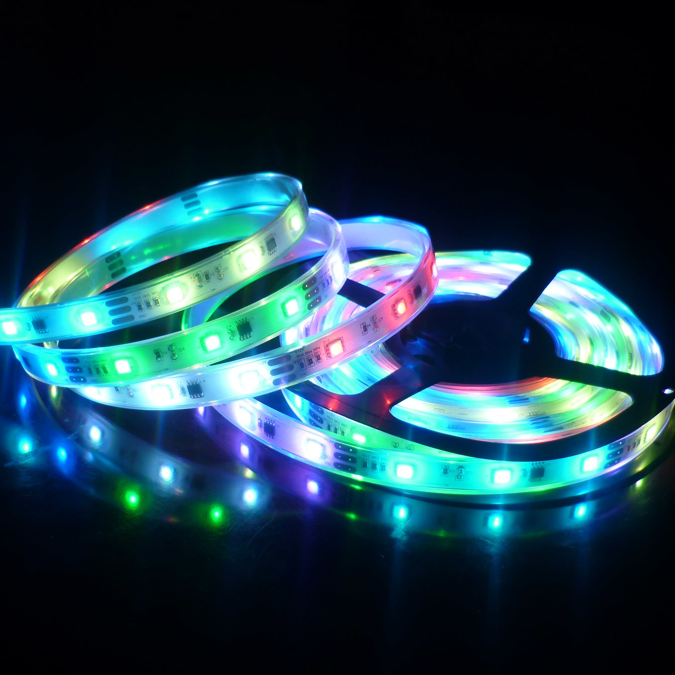 10 Benefits of Using LED Strip Lights in Interior Design