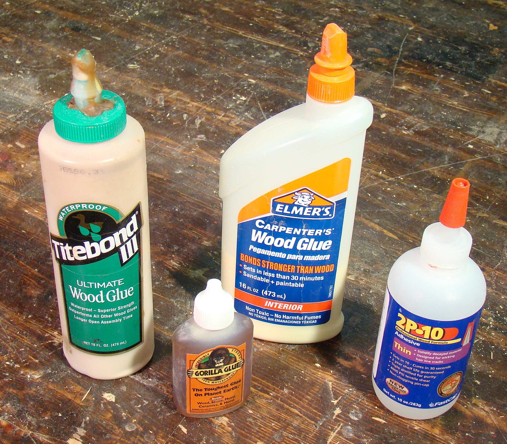 What Kinds of Glue Are Suitable for Use Around the Home?
