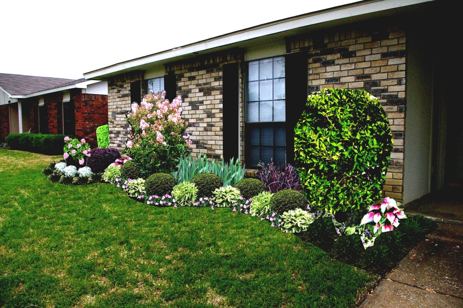 5 Awesome and Affordable Landscaping Tips to Transform Your Outdoor Space