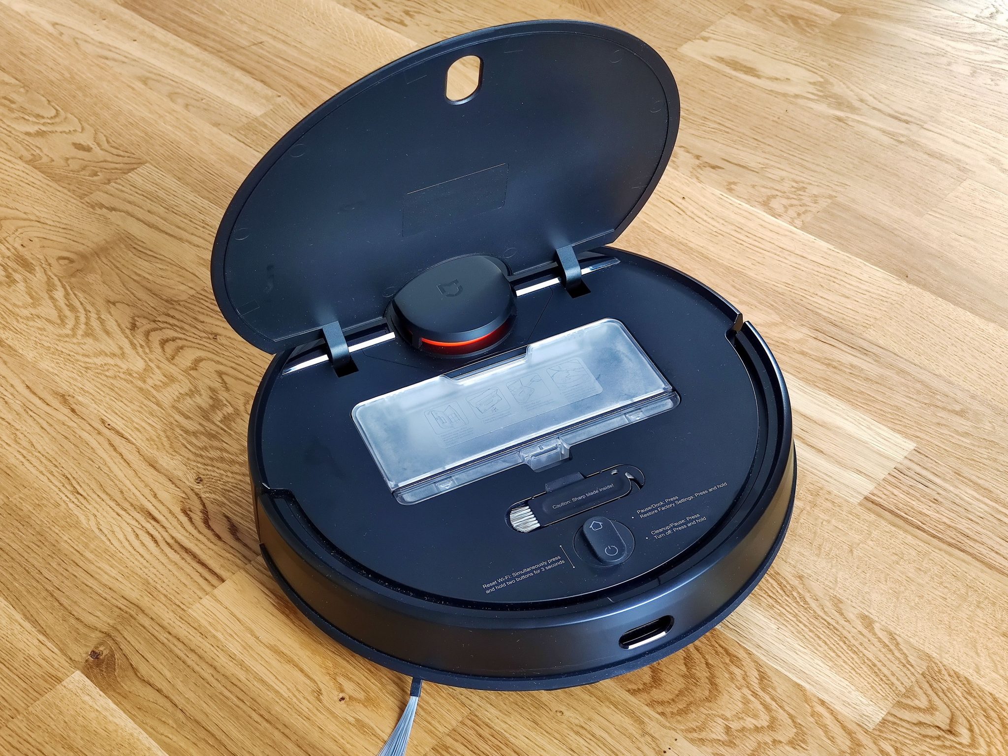 Time-Saving Tech: 7 Reasons Why You Need a Robot Mop Vacuum in Your Life