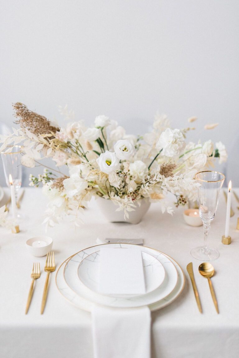 7 Easy and Elegant Table Setting Ideas for Hosting at Home