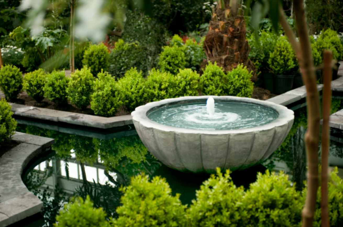 7 Top Outdoor Fountain Designs for Small Spaces You'll Love